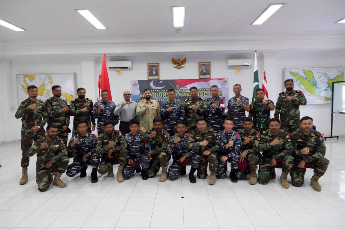 Kopaska TNI AL dan SSG Pakistan Navy Latma Bilateral Sea Thunder 5/22 ...